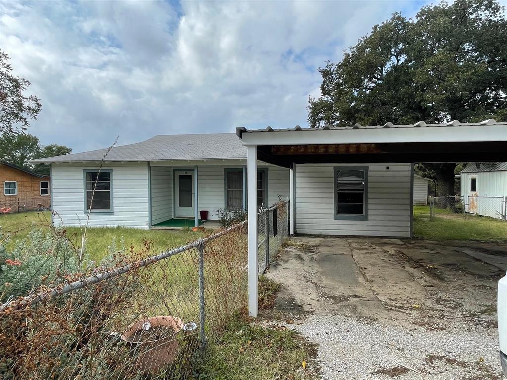 120 Live Oak St, Azle, TX 76020 - Condo for Rent in Azle, TX ...