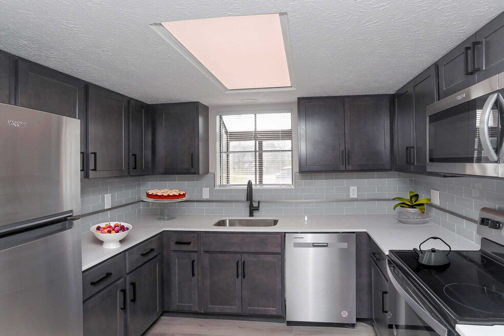 Apartments for Rent in Greenwood IN - 1,517 Rentals | Apartments.com