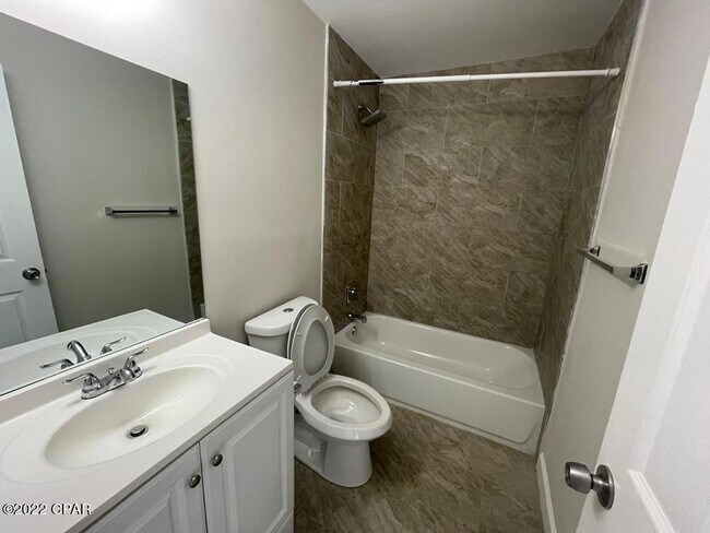 5151 Marla Dr, Panama City, FL 32404 - Room for Rent in Panama City, FL ...