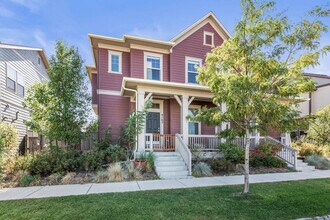 Willow Park East at Stapleton Apartments for Rent with Washer & Dryer ...