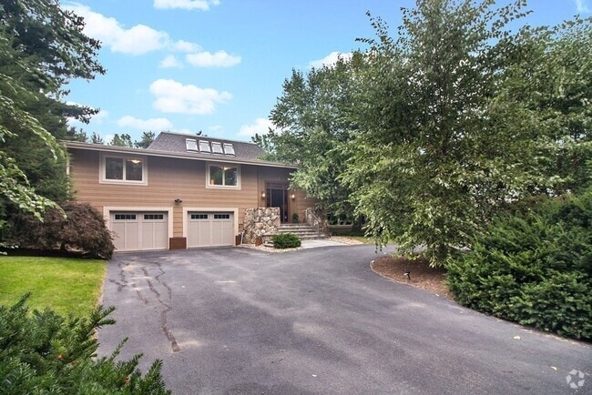 Apartments for Rent in Needham MA - New Listings Daily