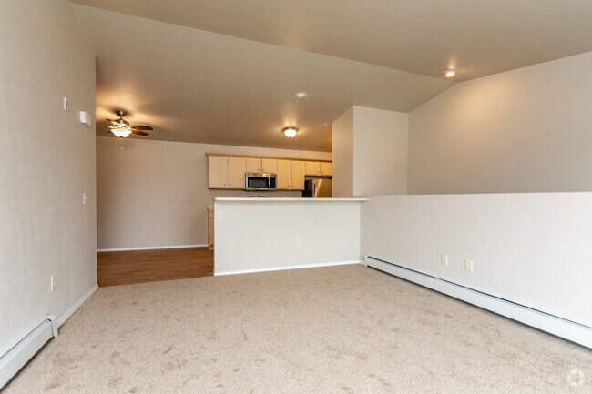 FALCON POINT APARTMENTS - Apartments in Horicon, WI | Apartments.com