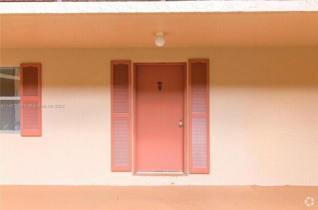 Century Gardens Villas Apartments for Rent with a Yard - Miami, FL - 1 Rentals | Apartments.com