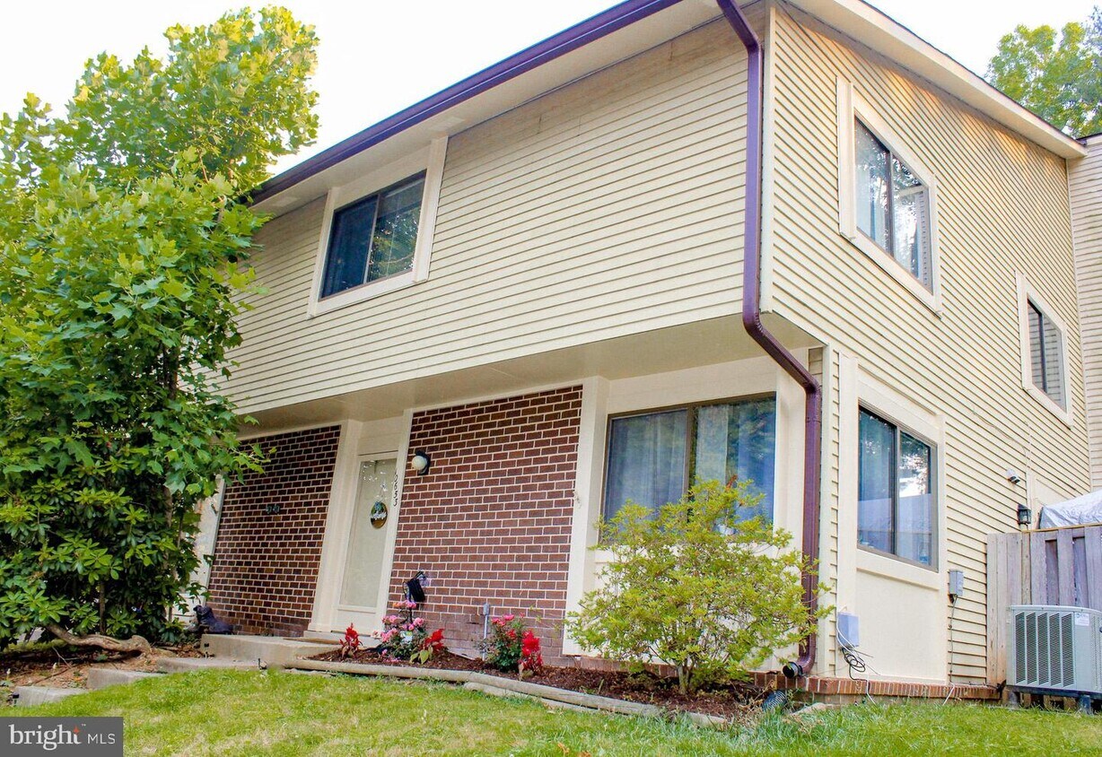 10653 Oak Thrush Ct, Burke, VA 22015 - Townhome Rentals in Burke VA ...