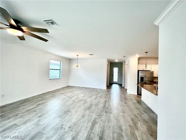 19246 Elston Wy, Estero, FL 33928 - House Rental in Estero, FL ...