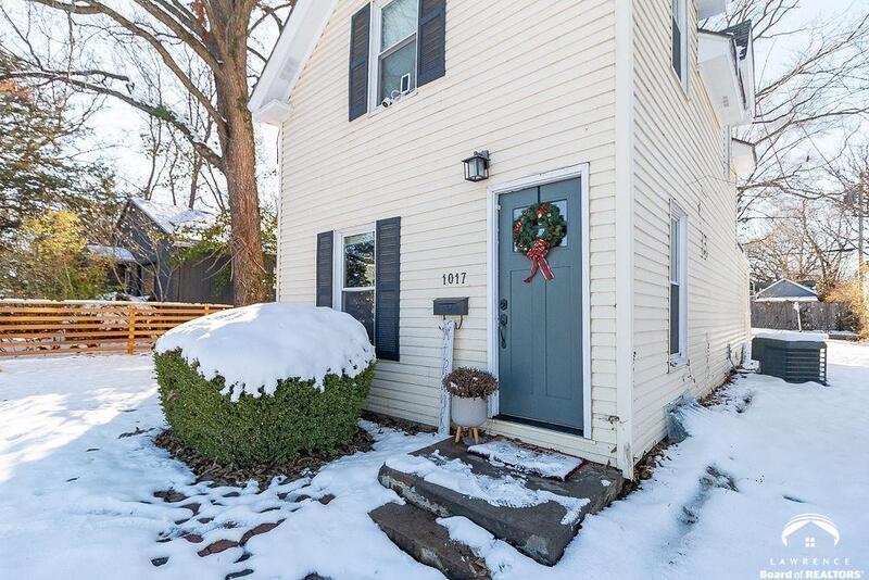 1017 Delaware St, Lawrence, KS 66044 - House Rental in Lawrence, KS ...