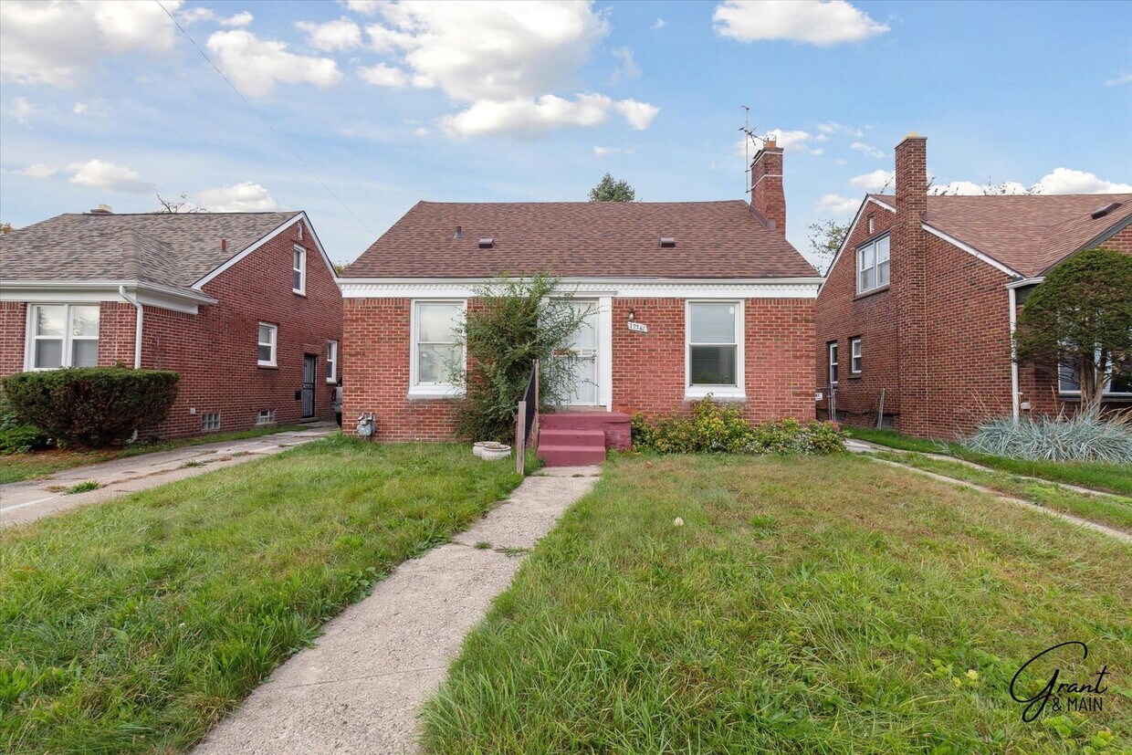 19767 Strathmoor St, Detroit, MI 48235 - House Rental in Detroit, MI ...
