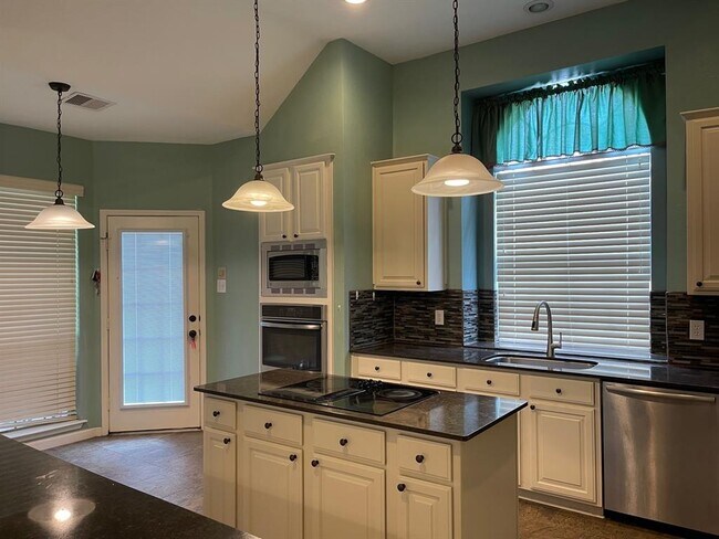 13603 Hidden Dell Ct, Houston, TX 77059 - House Rental in Houston, TX ...