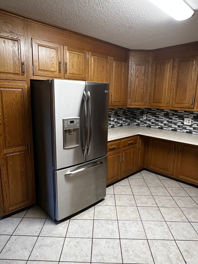 299 Stanley St, New Britain, CT 06051 - Townhome Rentals in New Britain ...