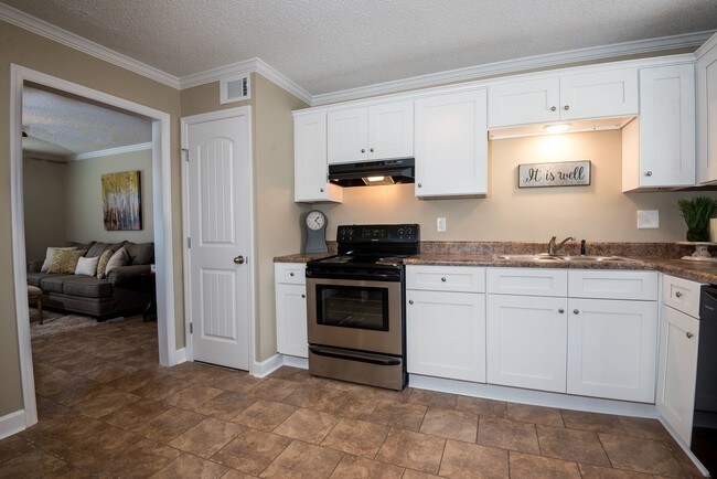Brookfield Apartment Homes - Muscle Shoals, AL | Apartments.com