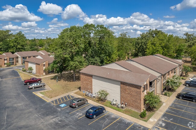 Great Oaks Apartments - Apartments in Lufkin, TX | Apartments.com