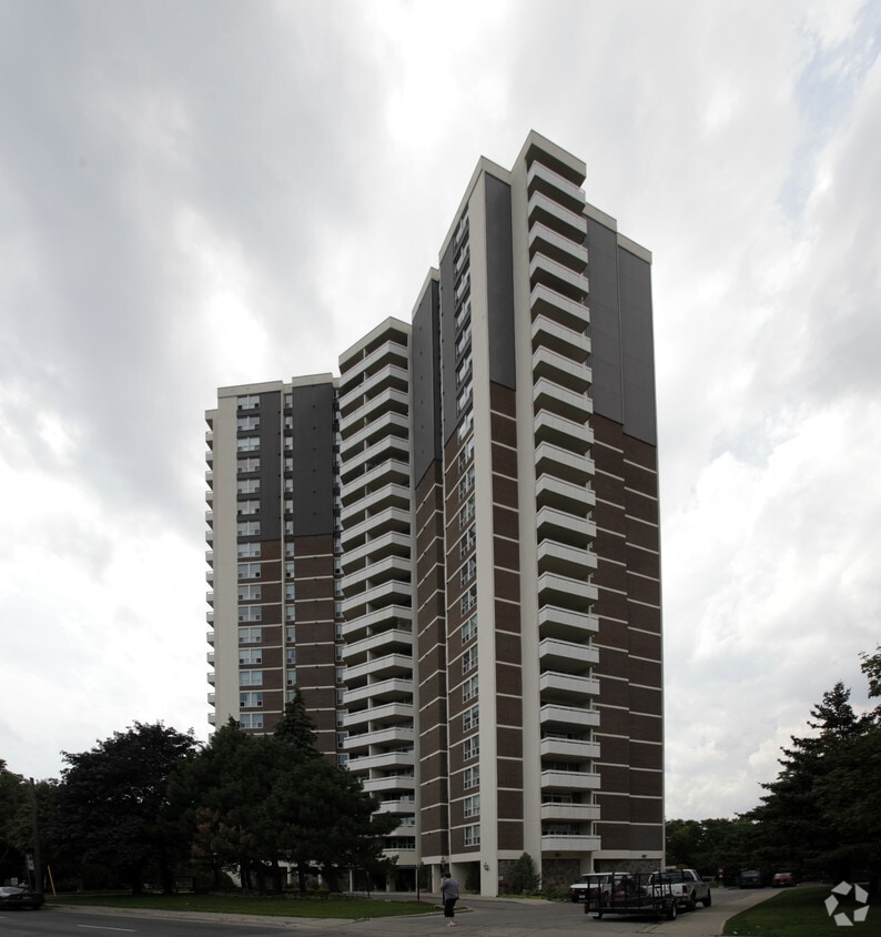 Helliwell Place Apartments - 980 Broadview Ave Toronto, ON | Apartments.com