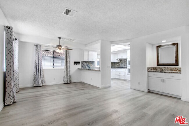 22040 Strathern St, Los Angeles, CA 91304 - Townhome Rentals in Los ...