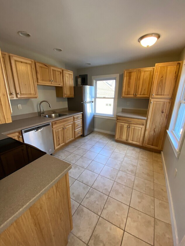 6 Boush St Unit 6 Boush Street, Kittery, ME 03904 - Apartments in ...