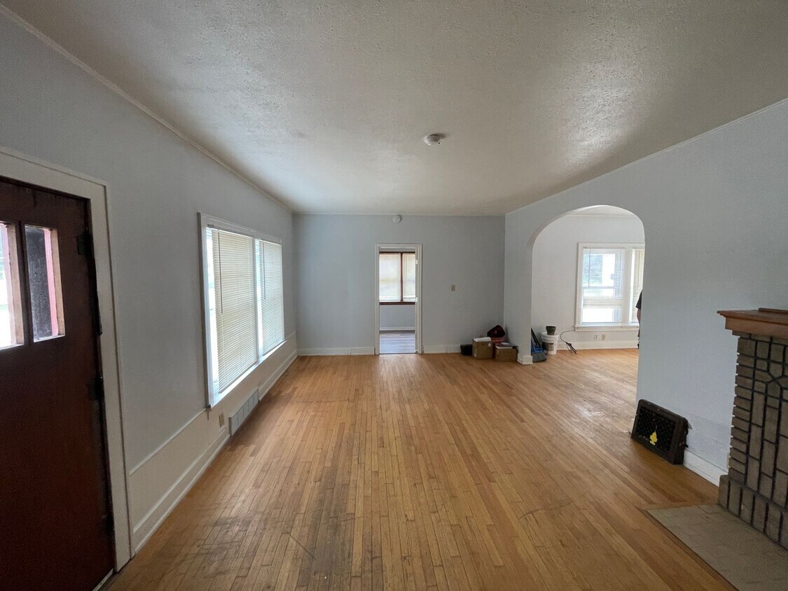 1821 Anderson Ave Unit A, Manhattan, KS 66502 - Room for Rent in ...