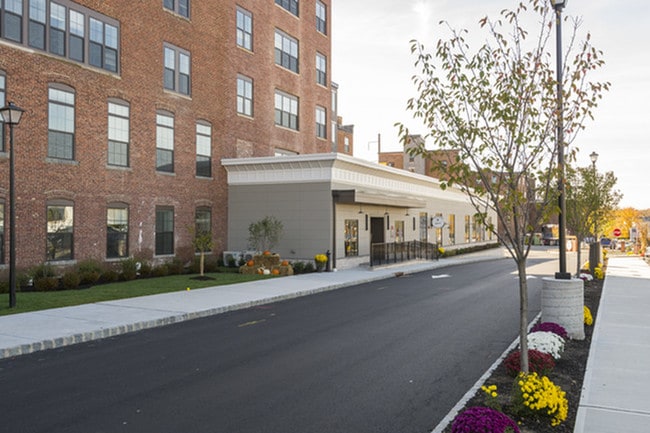 Lofts at Helmetta Rentals - Helmetta, NJ | Apartments.com
