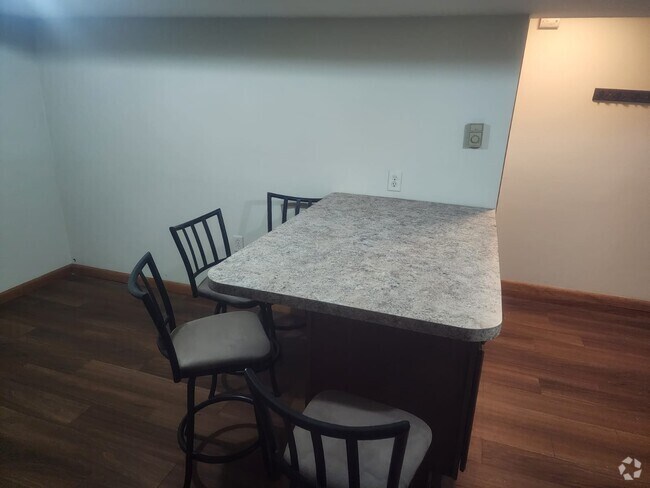 Bergen Point Apartments for Rent with Utilities Included - Bayonne, NJ ...