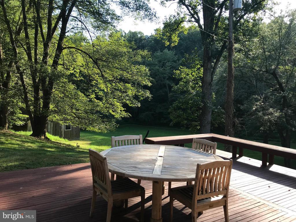 10209 Beach Mill Rd, Great Falls, VA 22066 - House Rental in Great ...