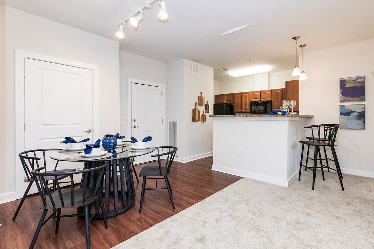 Verde at Howard Square West - 7500 Hearthside Way Elkridge, MD 21075 ...