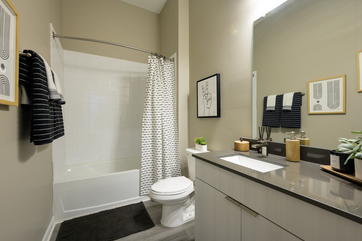 The Metropolitan Gainesville - 2205 Sw 13th St Gainesville, FL 32608 ...