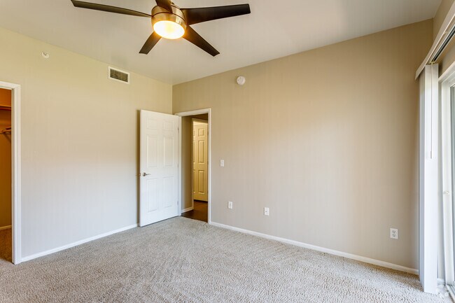 The Legacy at Highlands Ranch - Apartments in Highlands Ranch, CO ...