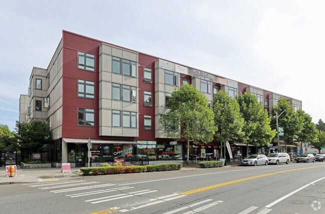 Circa Green Lake Apartments Rentals in Seattle at 6900 E Green Lake Way ...