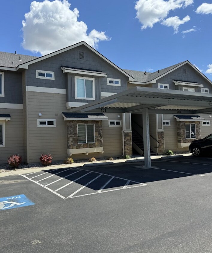 16527 N Amtrust St Unit 101, Nampa, ID 83687 - Room for Rent in Nampa ...