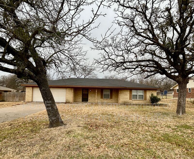 2608 Oaks Dr, Granbury, TX 76049 - House Rental in Granbury, TX ...
