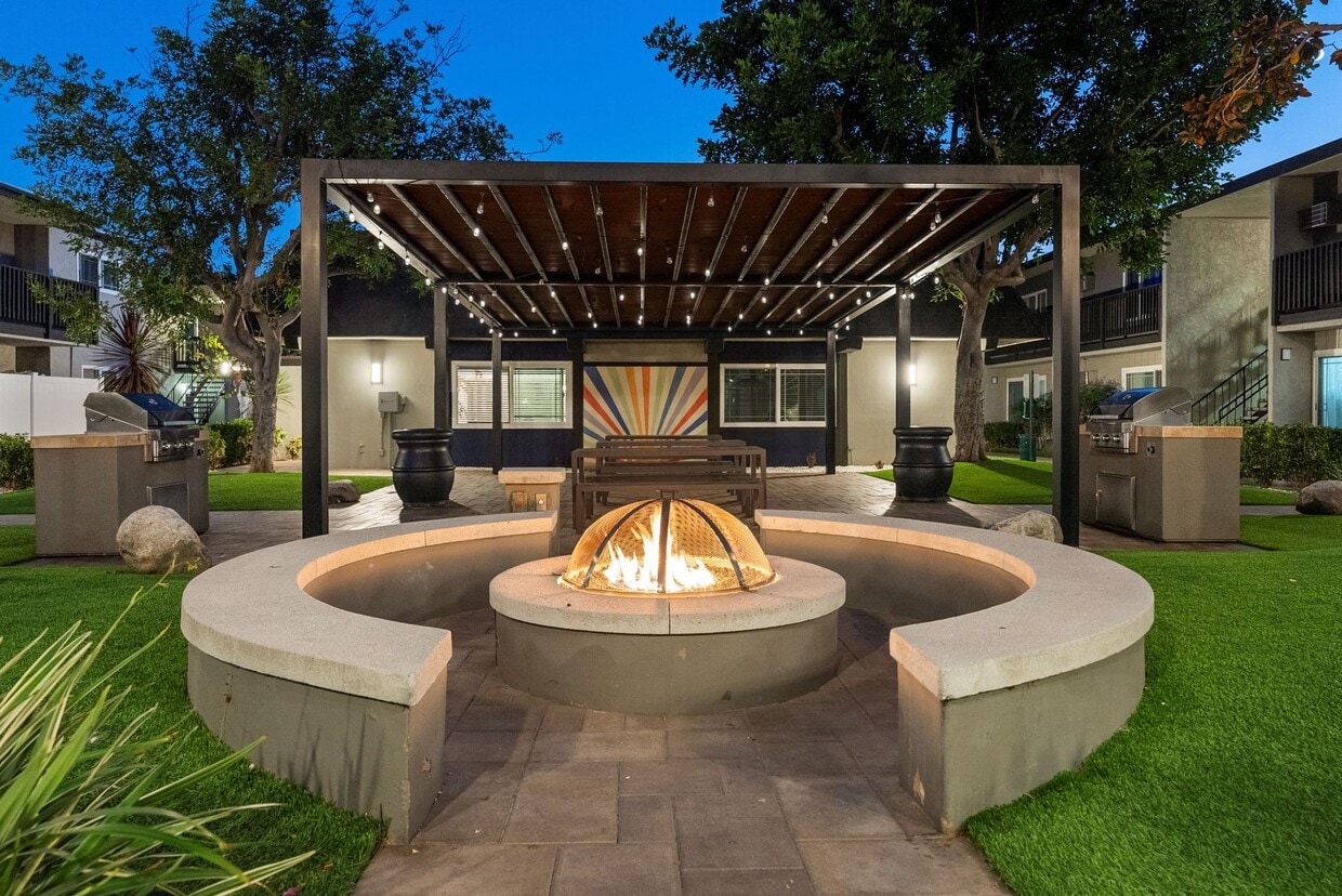 Summer Crest Apartments - 2828-2860 W Ball Rd Anaheim, CA 92804 ...