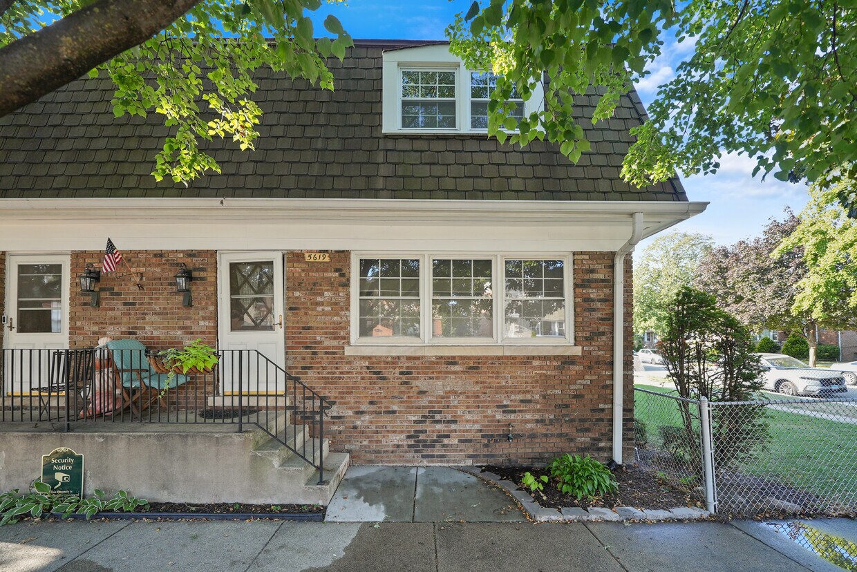 5619 W Park Ave, Cicero, IL 60804 - House Rental in Cicero, IL ...