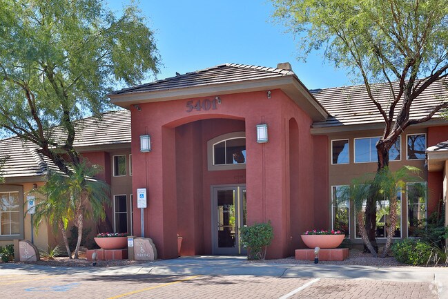 Red Rox Villas - Apartments in Phoenix, AZ | Apartments.com