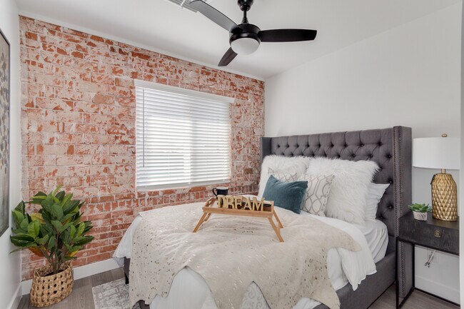 The Chelsea Apartments - Apartments in Phoenix, AZ | Apartments.com