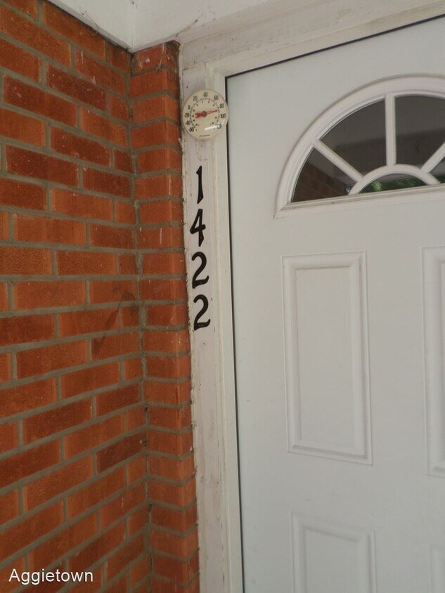 1422 Harry Road, Manhattan, KS 66502 - House Rental in Manhattan, KS ...