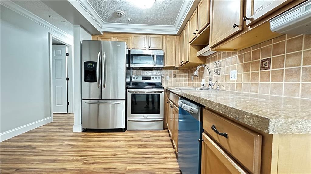 31 Devereux Ave Unit 103, Providence, RI 02909 - Condo for Rent in ...