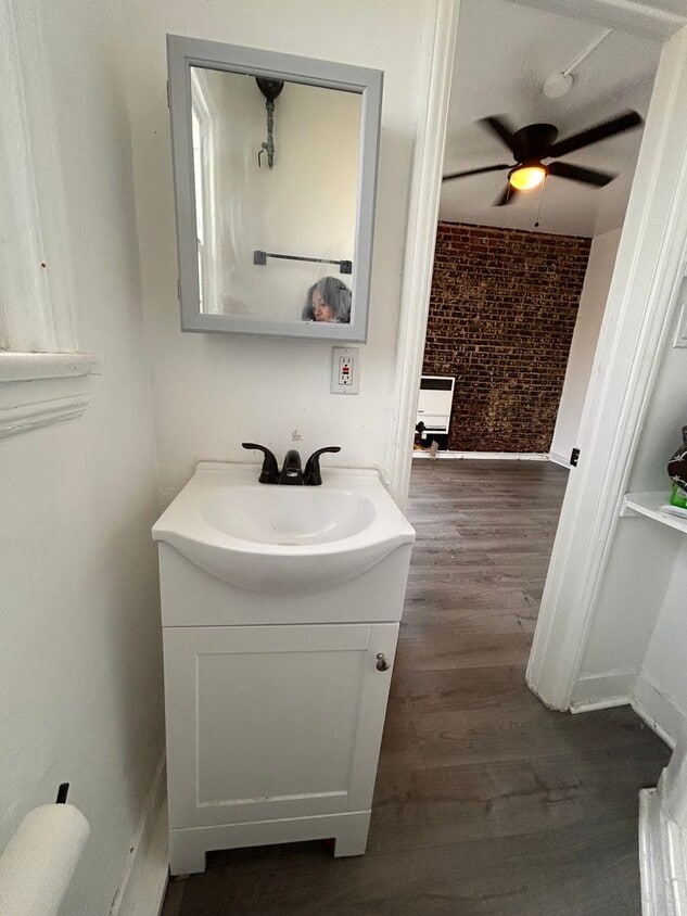 Toberman Apts. - 1411-1417 S Toberman St Los Angeles, CA 90015 ...
