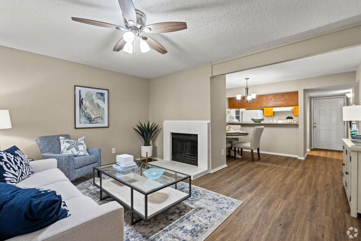 Woodlake Apartments - 655 N Park Blvd Grapevine, TX 76051 | Apartments.com