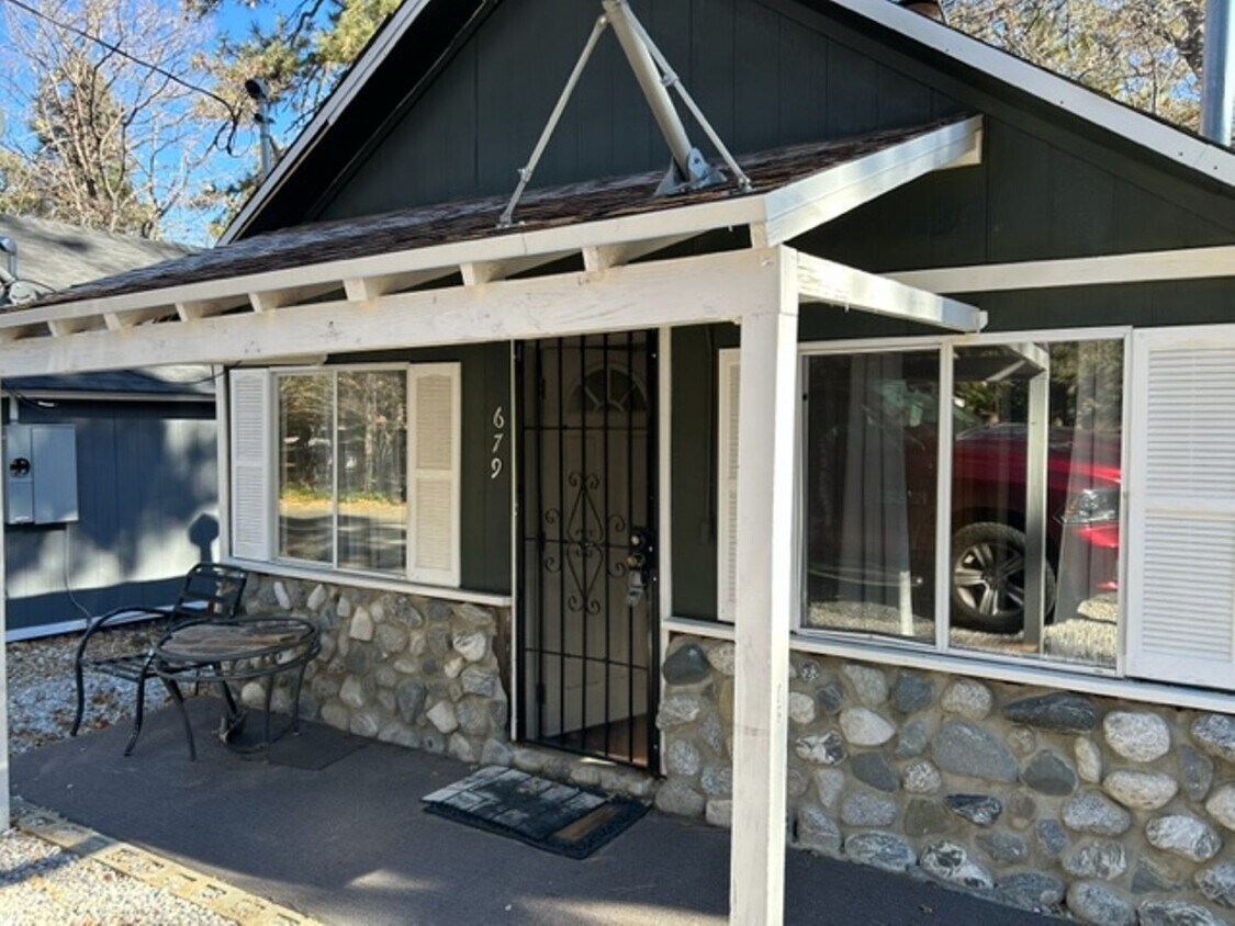 679 Sunset Ln, Sugarloaf, CA 92386 - House Rental in Sugarloaf, CA ...