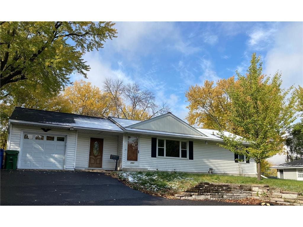 2063 Dale St N, Roseville, MN 55113 - House Rental in Roseville, MN ...