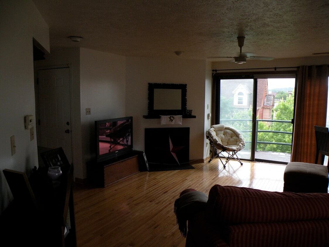 5714 Howe St Unit 3B, Pittsburgh, PA 15232 - Condo for Rent in ...