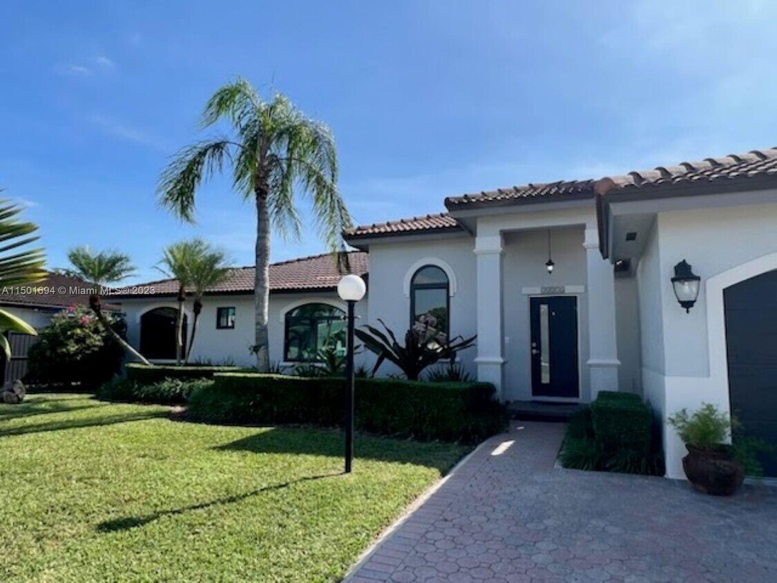 15274 SW 168th Terrace, Miami, FL 33187 - House Rental in Miami, FL ...