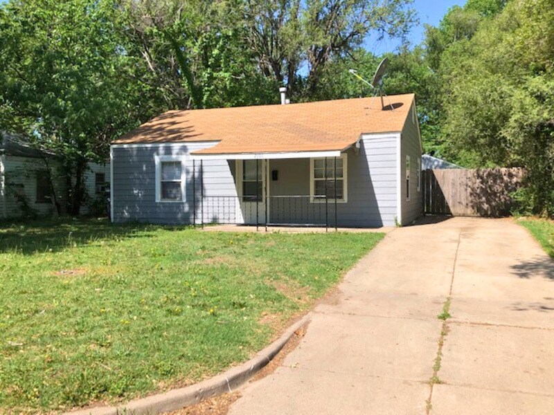 2101 S Spruce St, Wichita, KS 67211 - House Rental in Wichita, KS ...