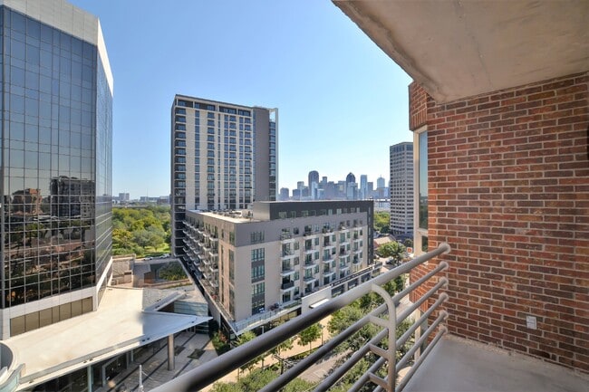 Whitney Uptown - 3227 McKinney Ave Dallas, TX - Apartments for Rent in ...