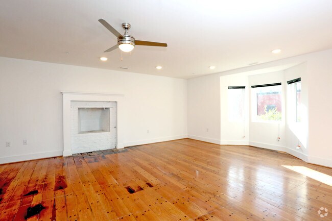 First Colony Flats Apartments - Norfolk, VA | Apartments.com