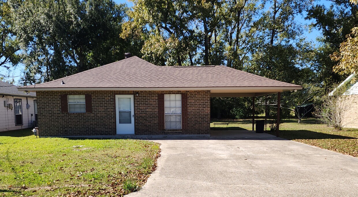 1939 S Ringer Ave, Gonzales, LA 70737 - House Rental in Gonzales, LA ...