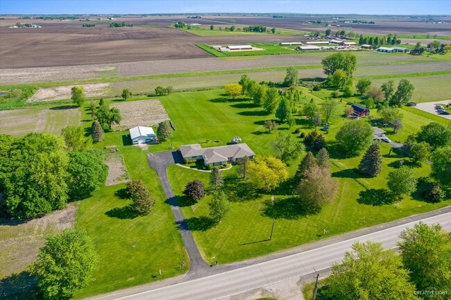 47 US-30, Big Rock, IL 60511 - House Rental in Big Rock, IL ...