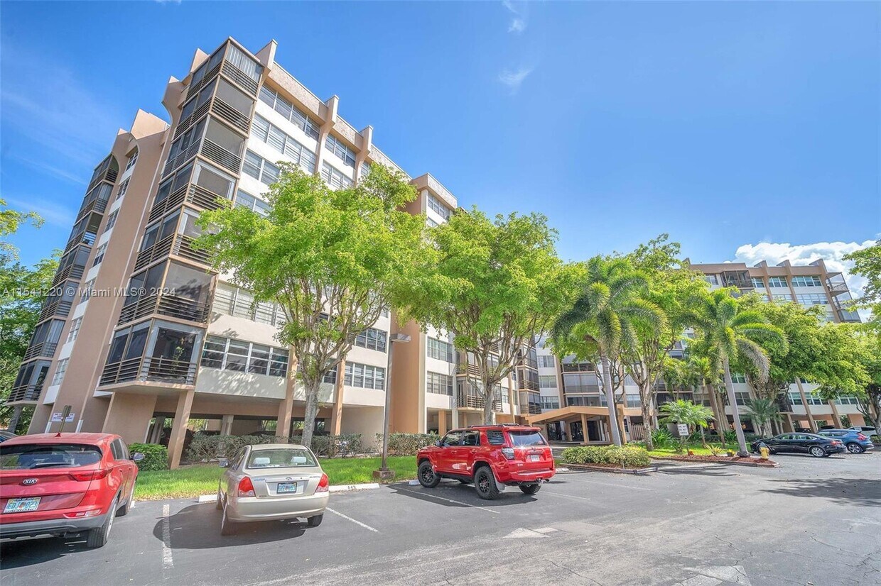 1400 St Charles Pl Unit 214, Pembroke Pines, FL 33026 - Condo for Rent ...