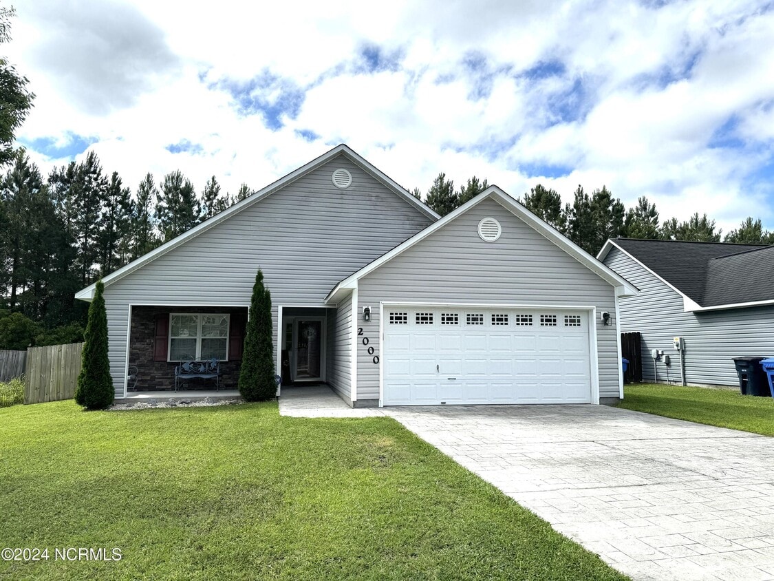 2000 W T Whitehead Dr, Jacksonville, NC 28546 - House Rental in ...