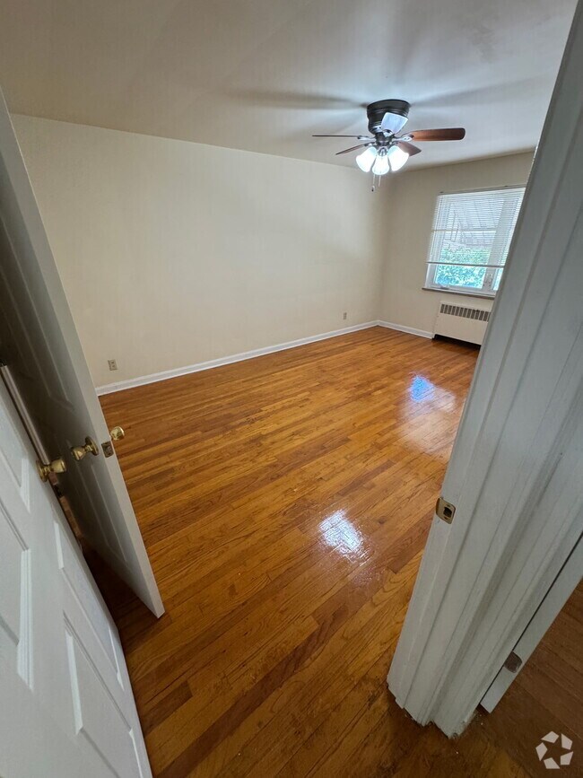 North Fairmount Apartments for Rent with Hardwood Floors - Cincinnati ...