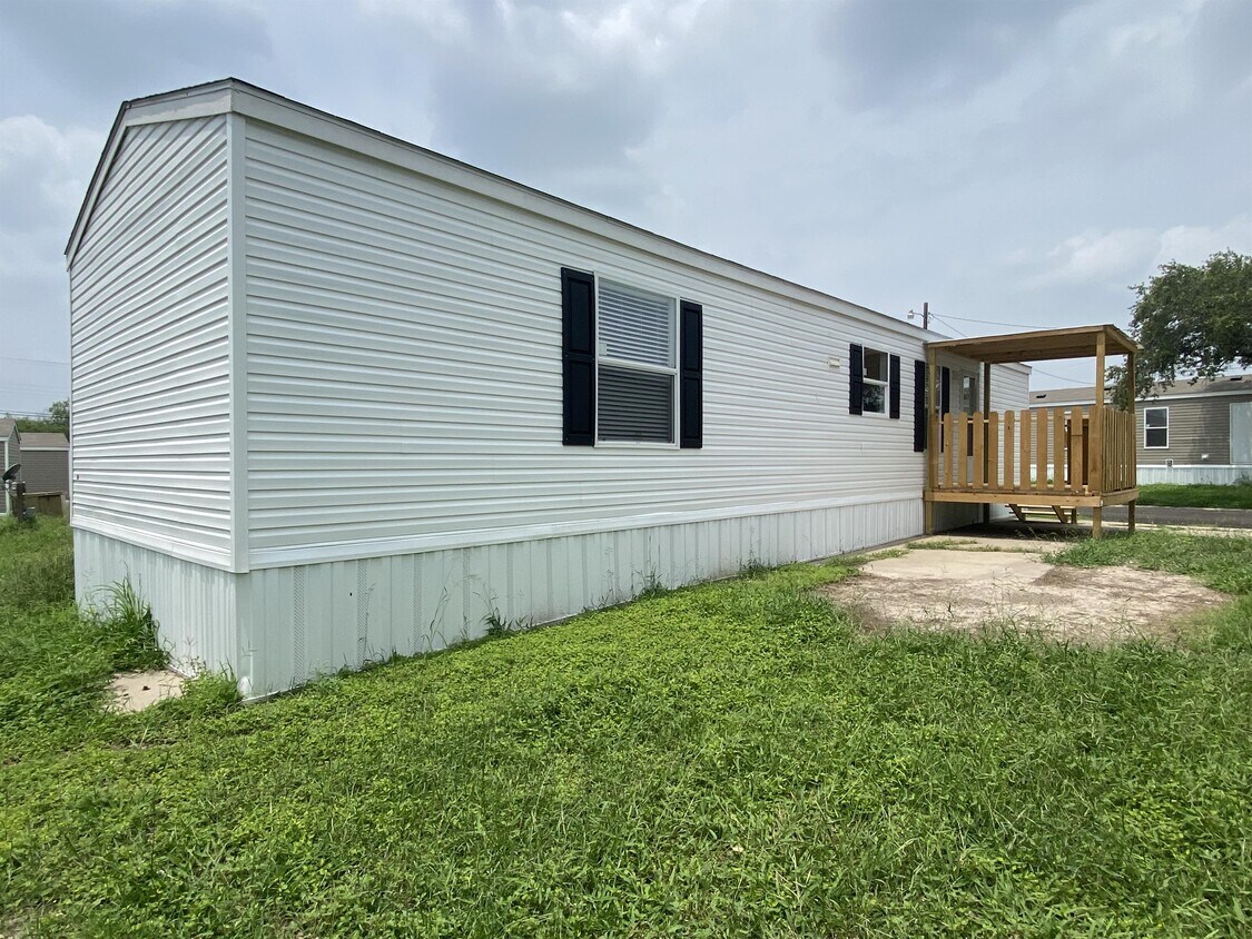 511 Charles, Kingsville, TX 78363 - House Rental in Kingsville, TX | Apartments.com