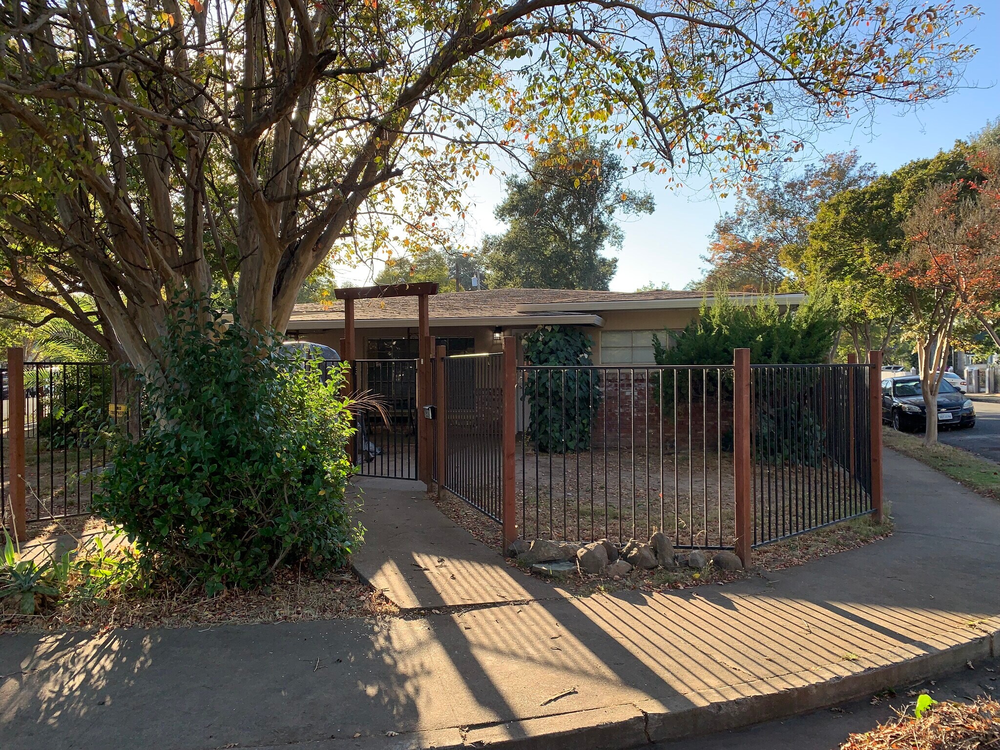 1937 El Monte Ave, Sacramento, CA 95815 - House Rental in Sacramento ...